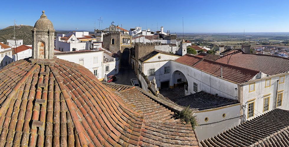 City break in the Portuguese UNESCO fortified town of Elvas – silver ...