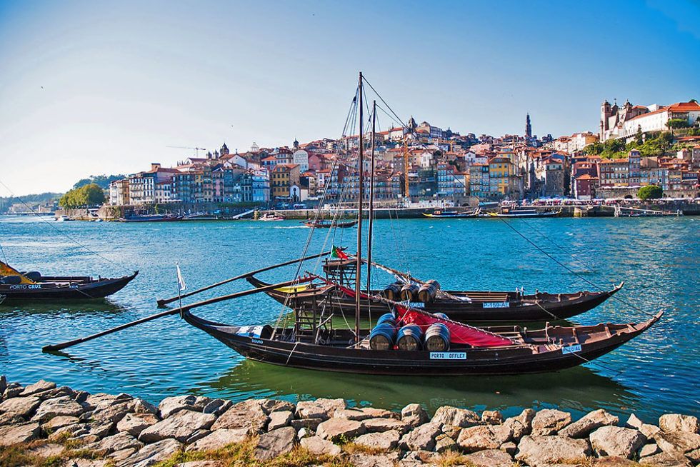 Cycling through Porto, city of six bridges – silver-travellers.com