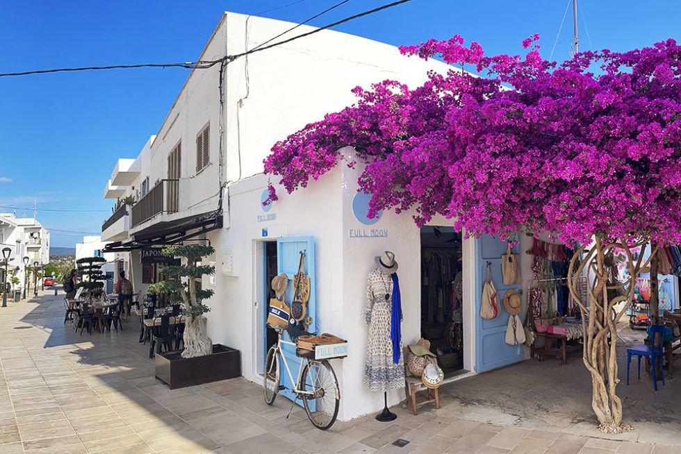 Nature and idyllic beaches on tranquil Formentera – silver-travellers.com