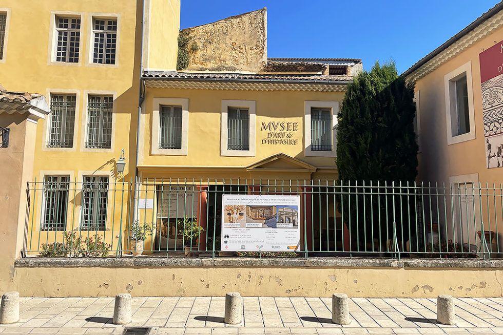 City break to Provençal Orange – silver-travellers.com