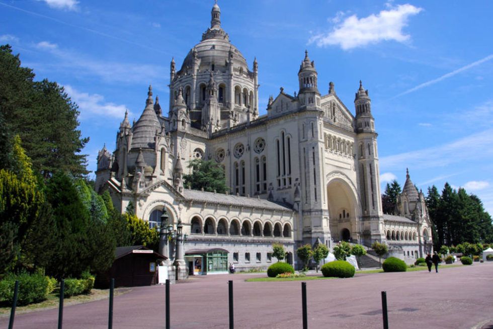 Experience Normandy on the Cider Route – silver-travellers.com